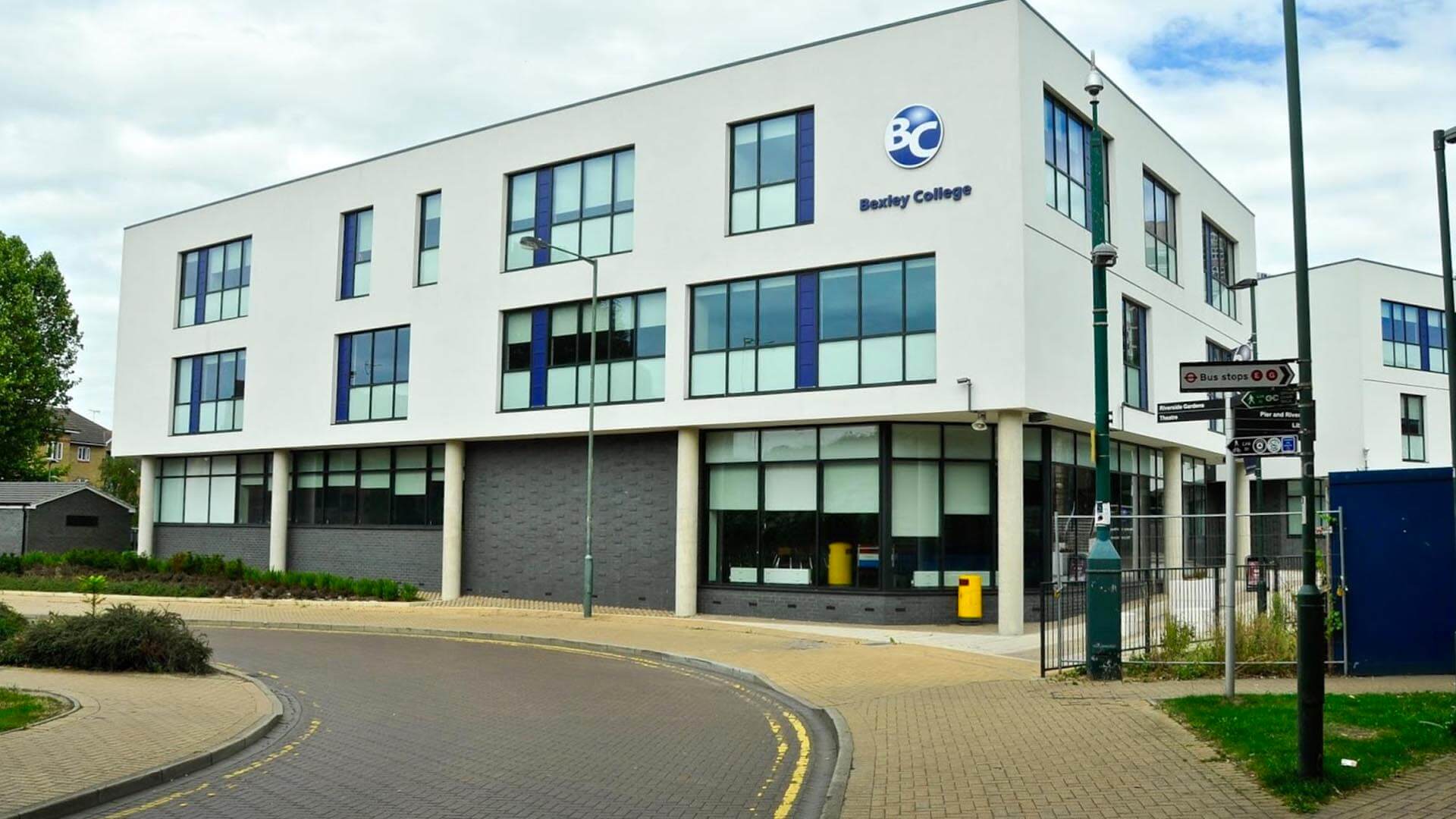 Search & Find A University | Uni Compare