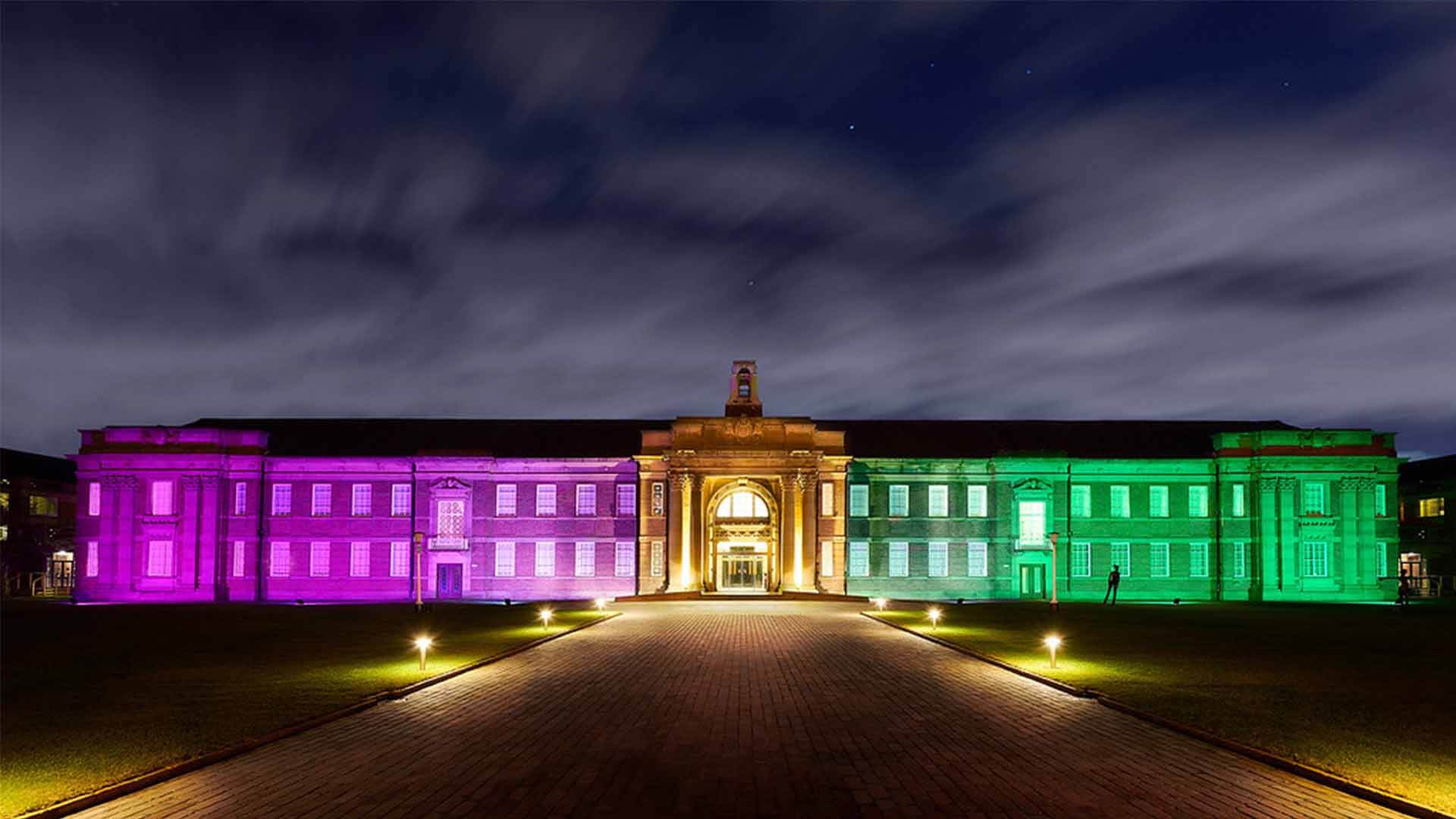 Edge Hill University Logo